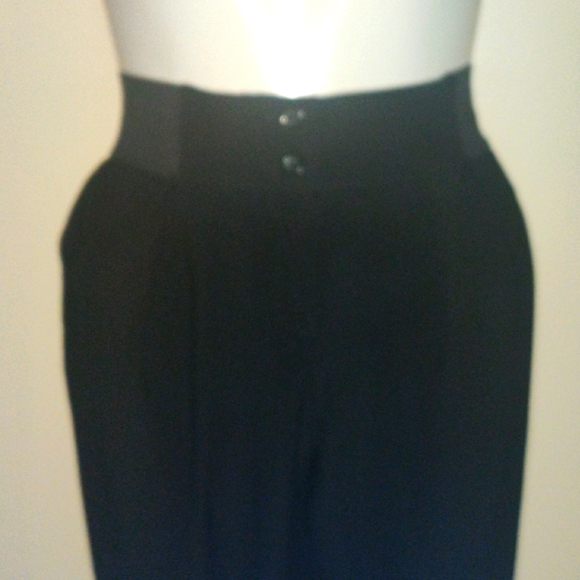 Body Central | Pants & Jumpsuits | Body Central Capri Pants | Poshmark